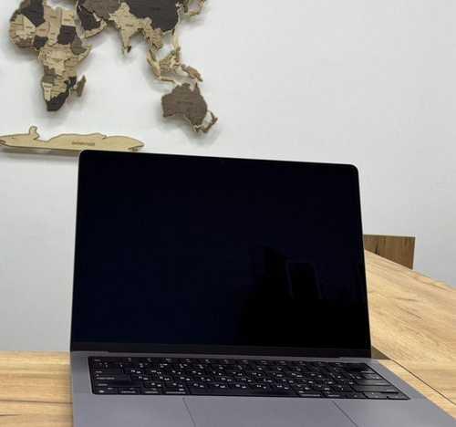 Отличный MacBook Pro 14 M1 Pro 16/512Gb Space grey