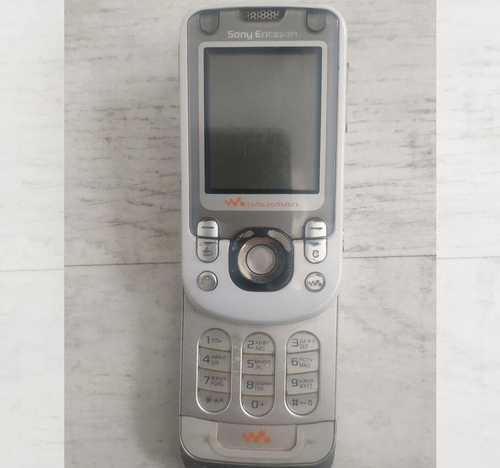 Sony Ericsson W550i