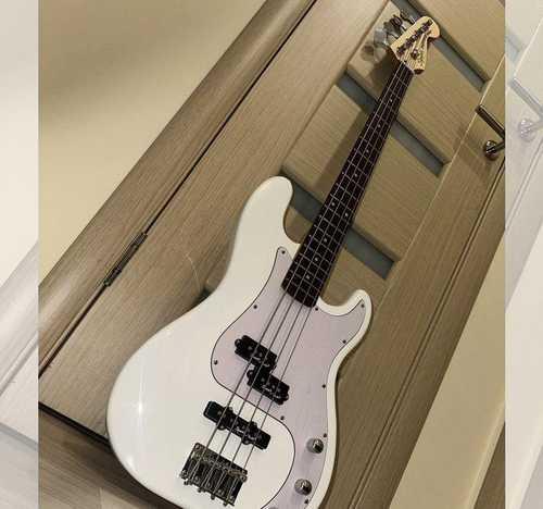 Бас гитара Fender squier precision PJ Bass