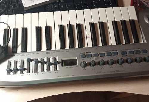 Музыкальная клавиатура edirol pcr-30