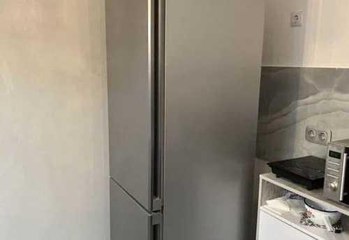 Холодильник Liebherr, Метал, Б/У на Гарантии