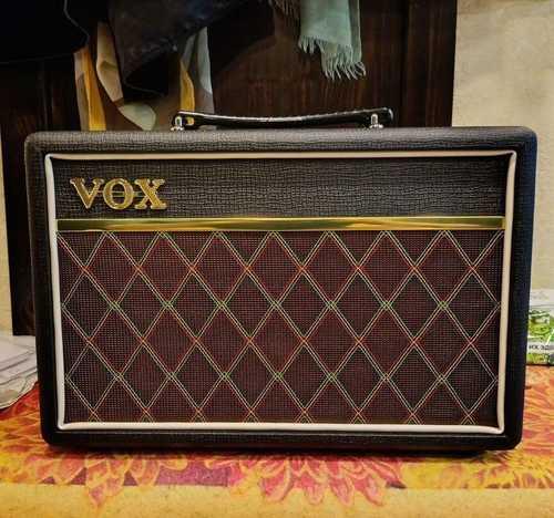 Гитарный комбоусилитель Vox pathfinder 10