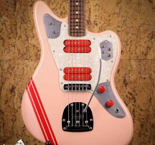 Fender LE Player Jaguar «Heavy Customized» Pink