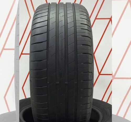 Goodyear EfficientGrip Performance 205/60 R16 92V