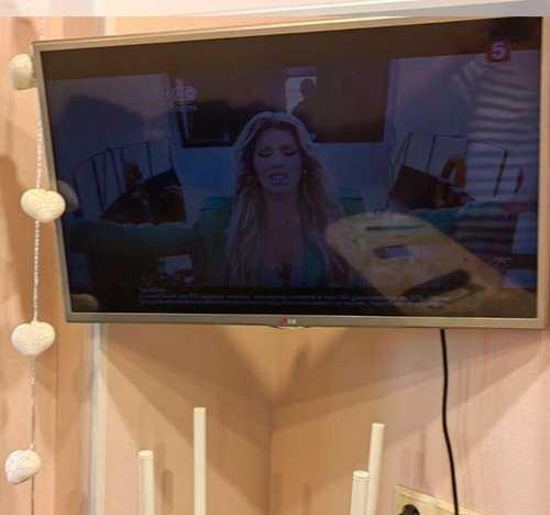 Телевизор lg SMART tv 32