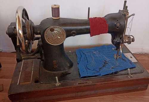 Антикварная швейная машинка fabrik market