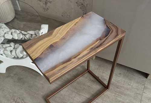 Журнальный приставной столик из дерева белый