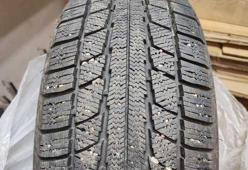 Triangle TR777 215/55 R17 94H