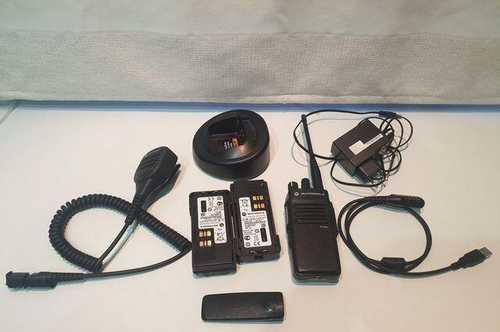 Продам рацию Motorola DP2400E