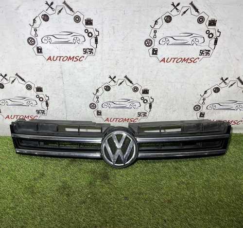 Решетка радиатора Volkswagen Touareg 2 2010-2014