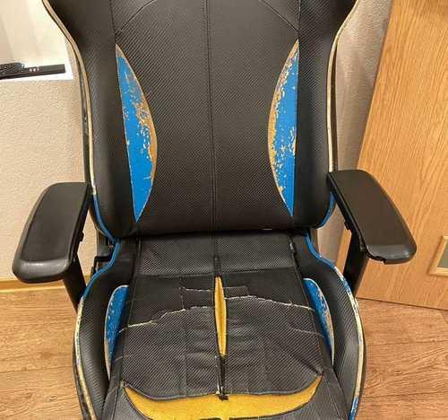 Кресло игровое dxracer King