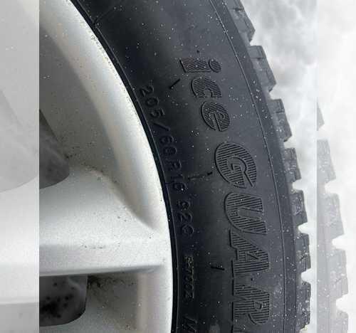 Yokohama Ice Guard F700Z 205/60 R16