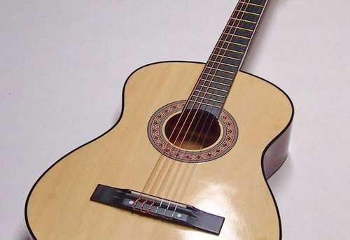 Классическая гитара Belucci
