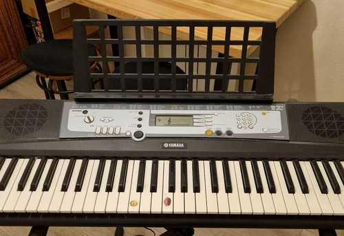 Синтезатор Yamaha PSR-E213