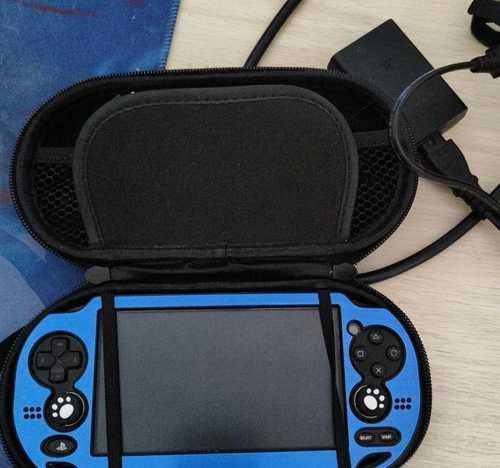 Портативная игровая приставка psp vita