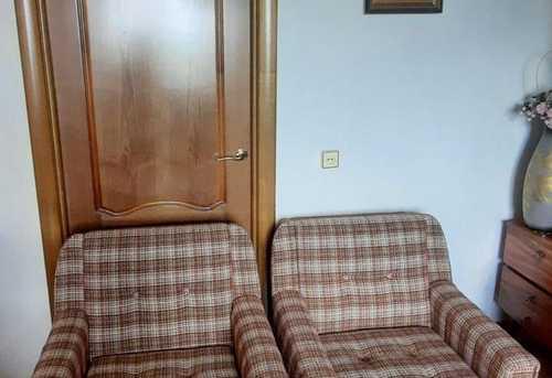 2 кресла для гостиной комнаты
