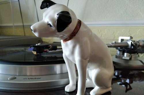 Nipper Victor - his master,s voice