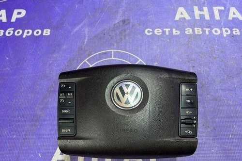 Подушка безопасности в руль Volkswagen Touareg 7L