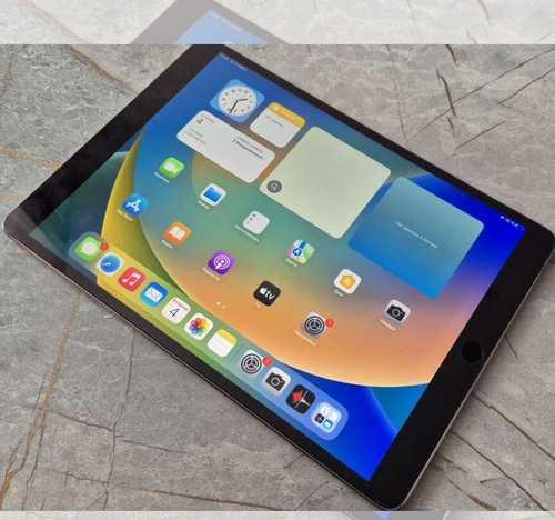 iPad 10.5 256 gb с Sim