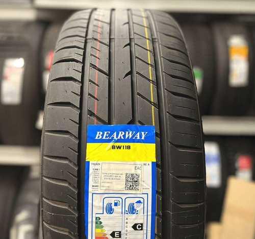 Bearway BW118 235/40 R19 121T