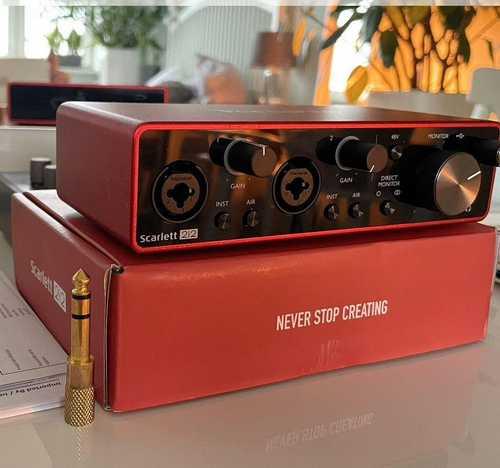 Focusrite scarlett 2i2 3rd gen. Почти новая