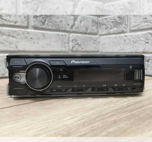 Автомагнитола Pioneer MVH-S215BT