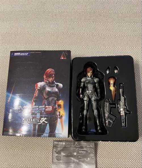 Play arts kai Mass Effect 3