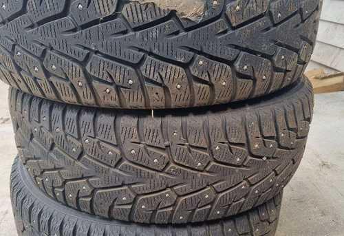 Yokohama 125T 215/55 R17 98