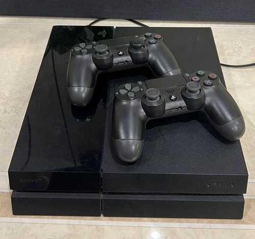 Игровая приставка ps4