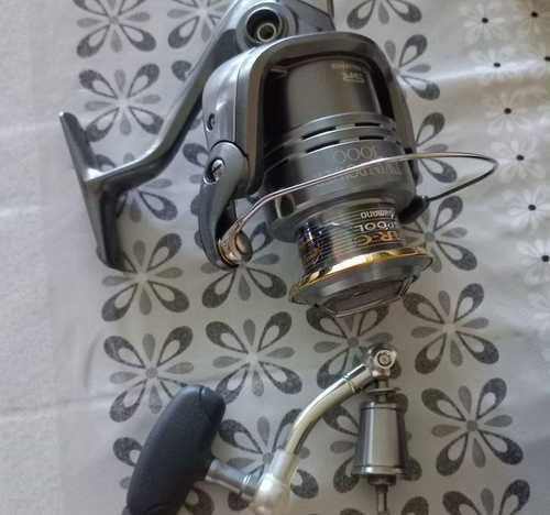 Катушка безинерционная 3000 Shimano