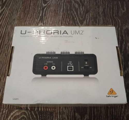 Внешняя звуковая карта USB behringer UM2