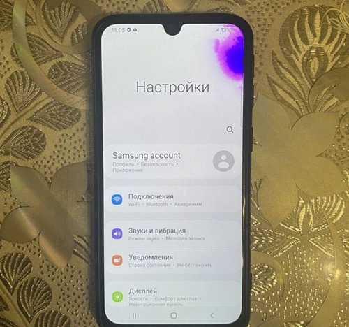 Samsung Galaxy A40, 4/64 ГБ