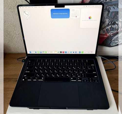 MacBook air 13 2022 m2 8 256