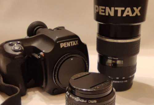Камера Pentax 645D с объективами