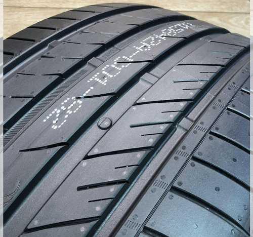 Westlake ZuperAce Z-007 285/40 R21 106Y