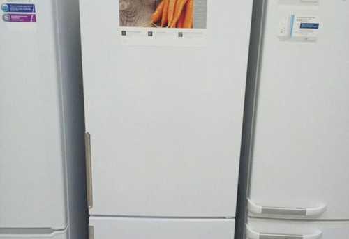 Холодильник практически новый Бесплатная Доставка