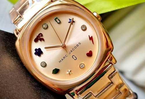 Часы женские Marc Jacobs MJ3550