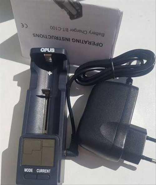 Зарядное устройство Opus BT-С100 в упаковке