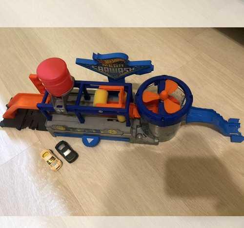 Трек Hot Wheels автомойка