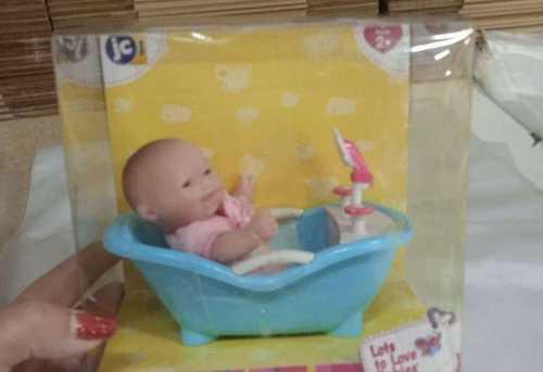Пупс Малыш в ванночке