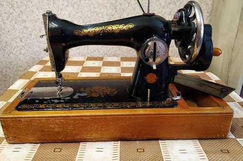 Швейная машина пмз с ручным приводом