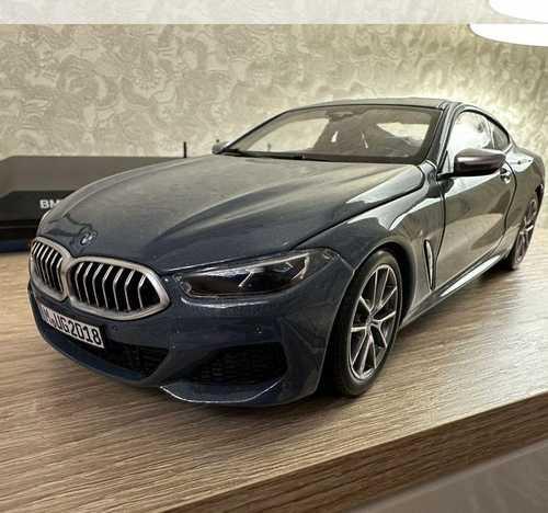 BMW M850 (G15) 1:18 Norev