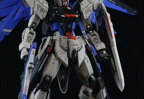 Freedom Strike Gundam
