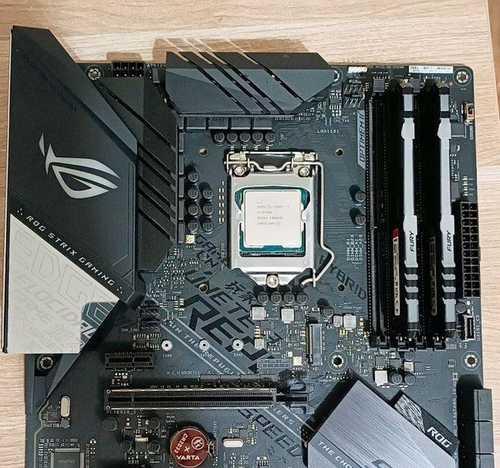 Asus ROG Strix Z390F   i7 9700F   16gb