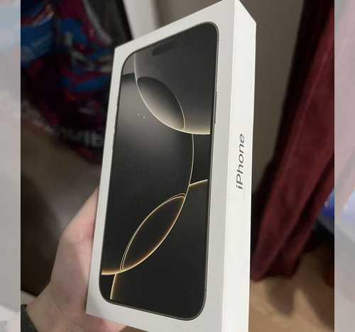 Коробка от iPhone 16 pro max