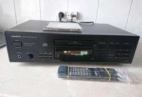 Onkyo CD-проигрыватель DX-7051