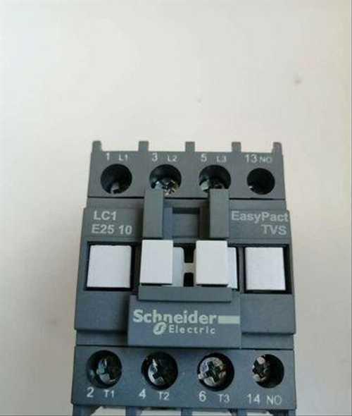 Магнитный пускатель/контактор Schneider Electric