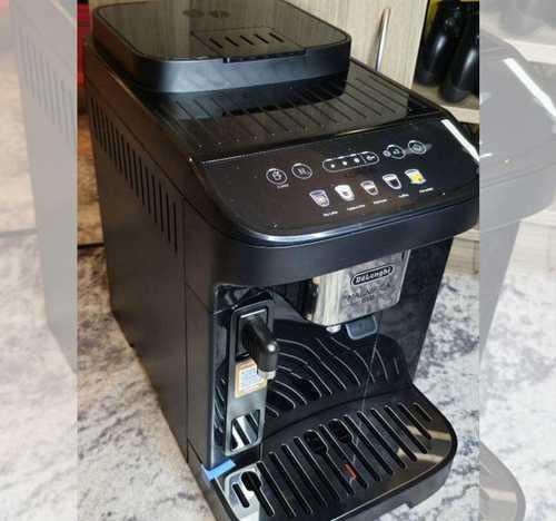 Автоматическая кофемашина Delonghi Ecam 290.61