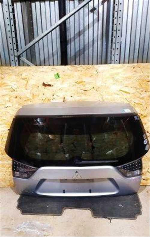 Mitsubishi Outlander XL дверь багажника
