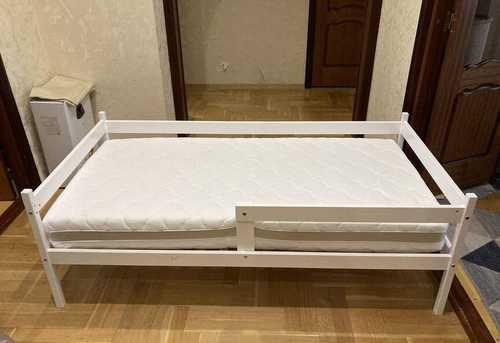Детская кровать с матрасом (массив)